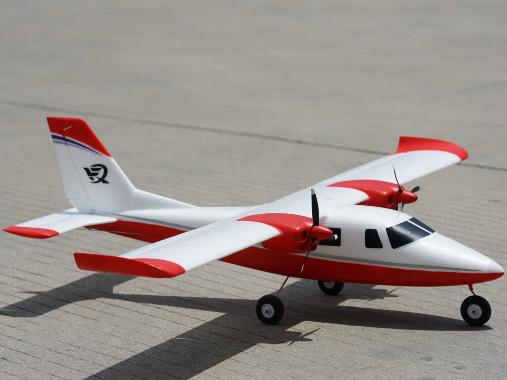 Partenavia P68, Spw 850mm, PNP-Set in rot von XFLY-Model – HEBU-shop.ch