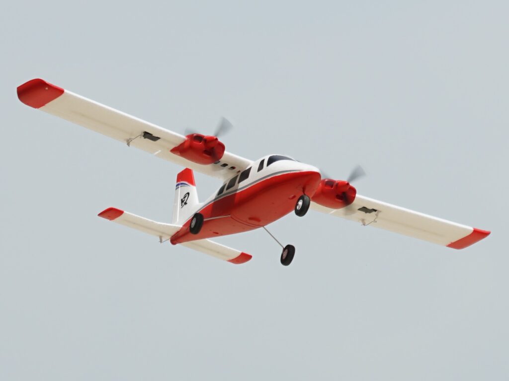 Partenavia P68, Spw 850mm, PNP-Set in rot von XFLY-Model – HEBU-shop.ch