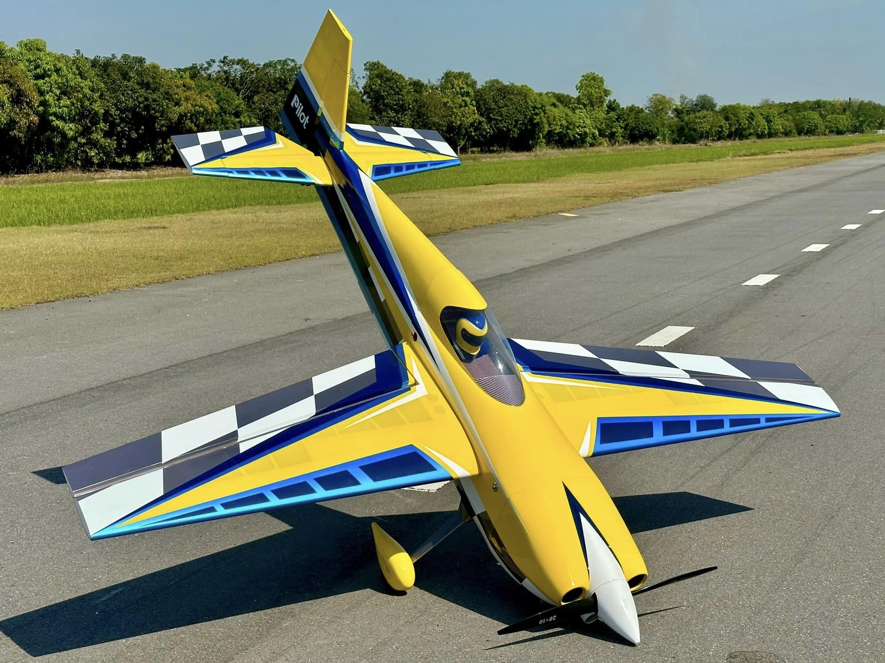 Edge 540 V3 – 103” 2643mm – Pilot-RC 02 – HEBU-shop.ch